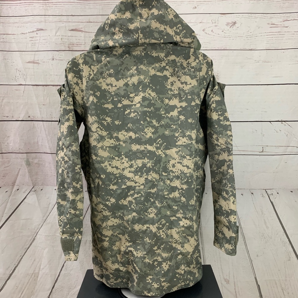 Men’s Army Digital Camo Gortex Parka Small Long - Gem